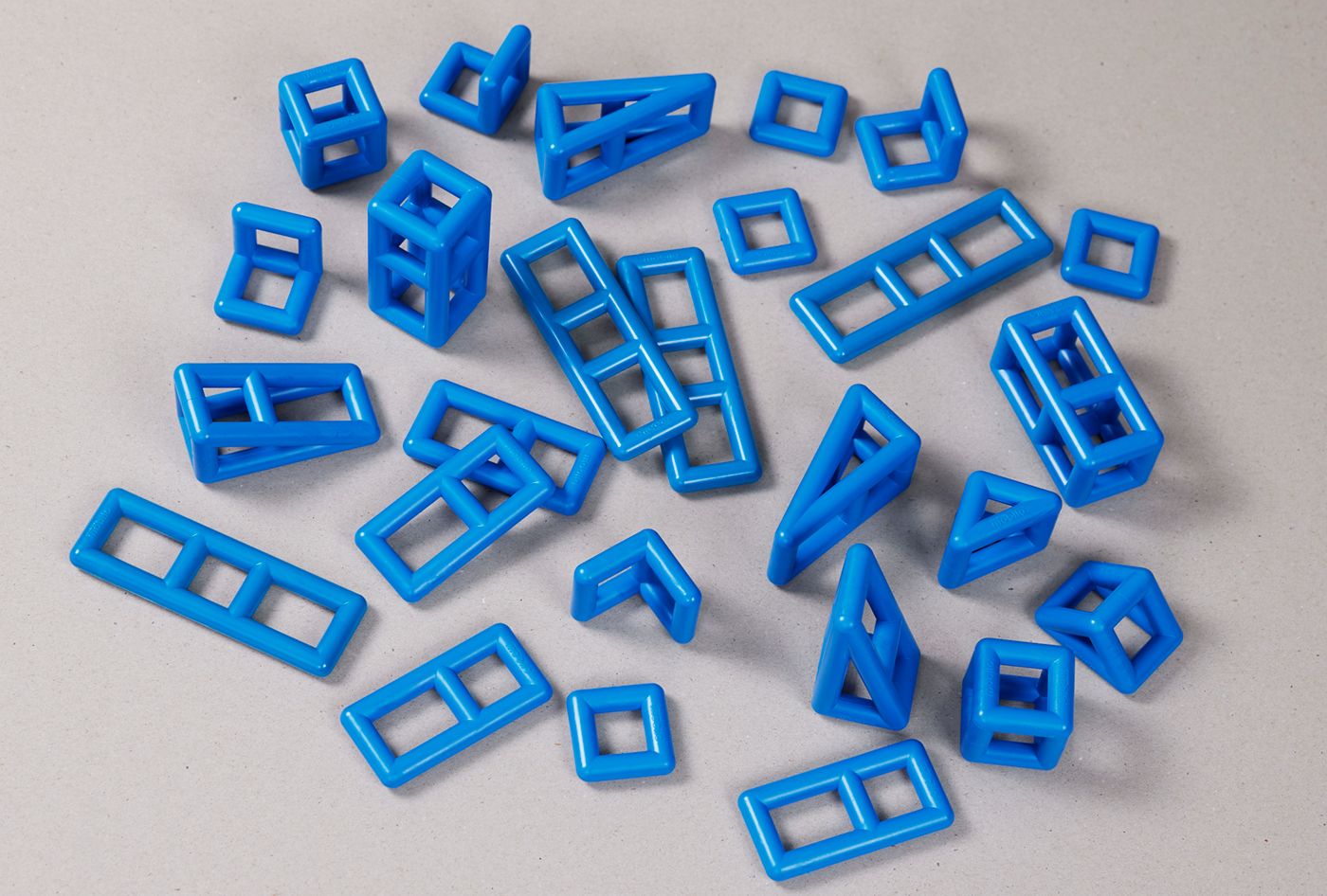 plasticant mobilo® learning toys | item 50200 | 26 x ECO geometric ...